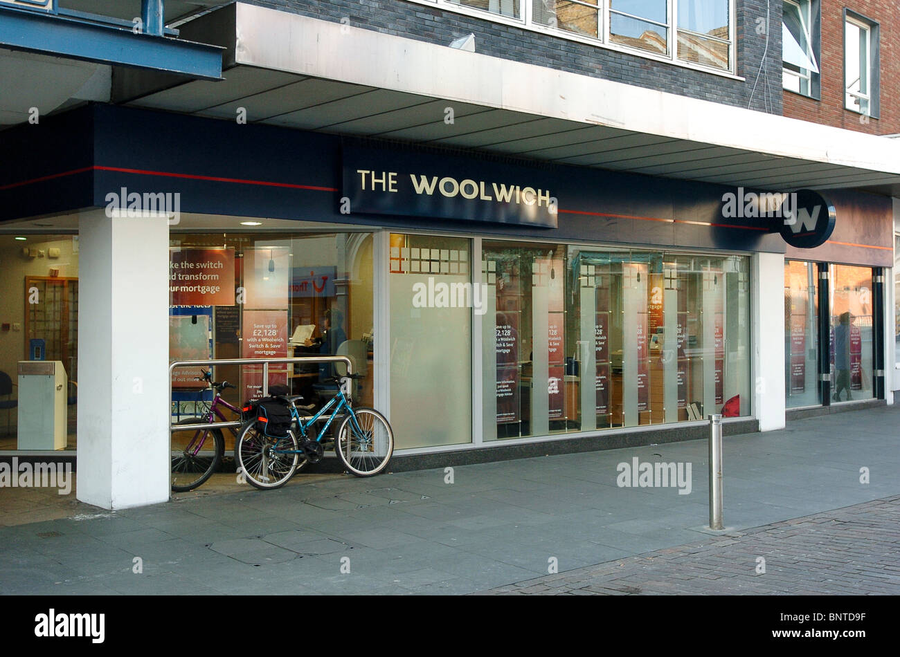 Woolwich Building Society branch in Bedford Stock Photo - Alamy