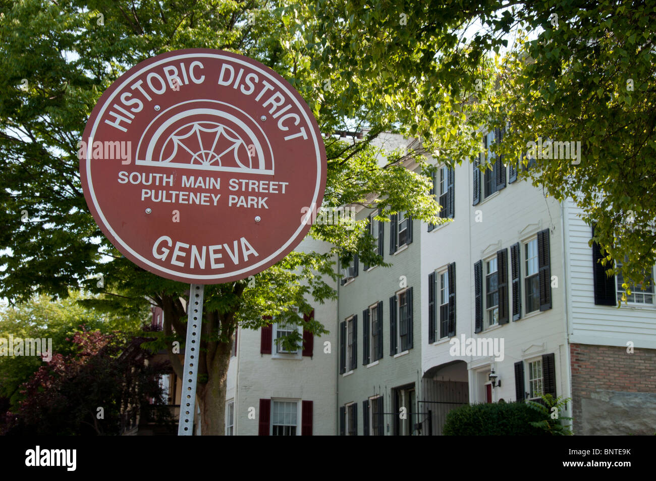Historic district sign hi-res stock photography and images - Alamy