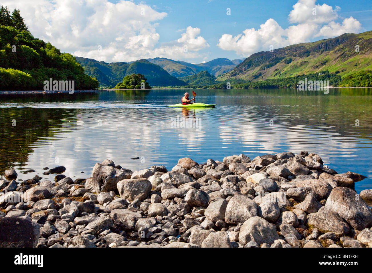 Derwentwater canoe hi-res stock photography and images - Alamy