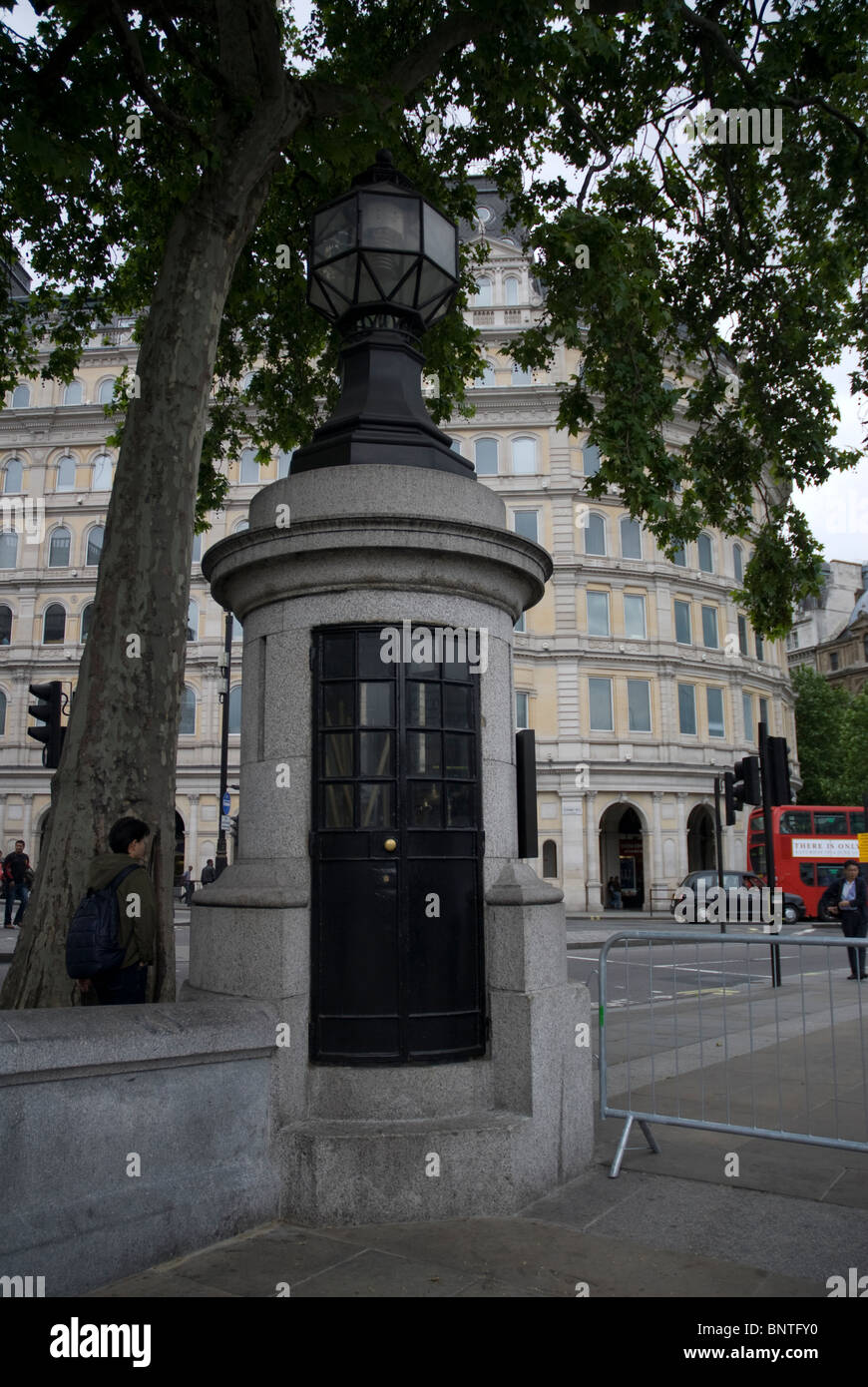 Police lamp post hi-res stock photography and images - Alamy