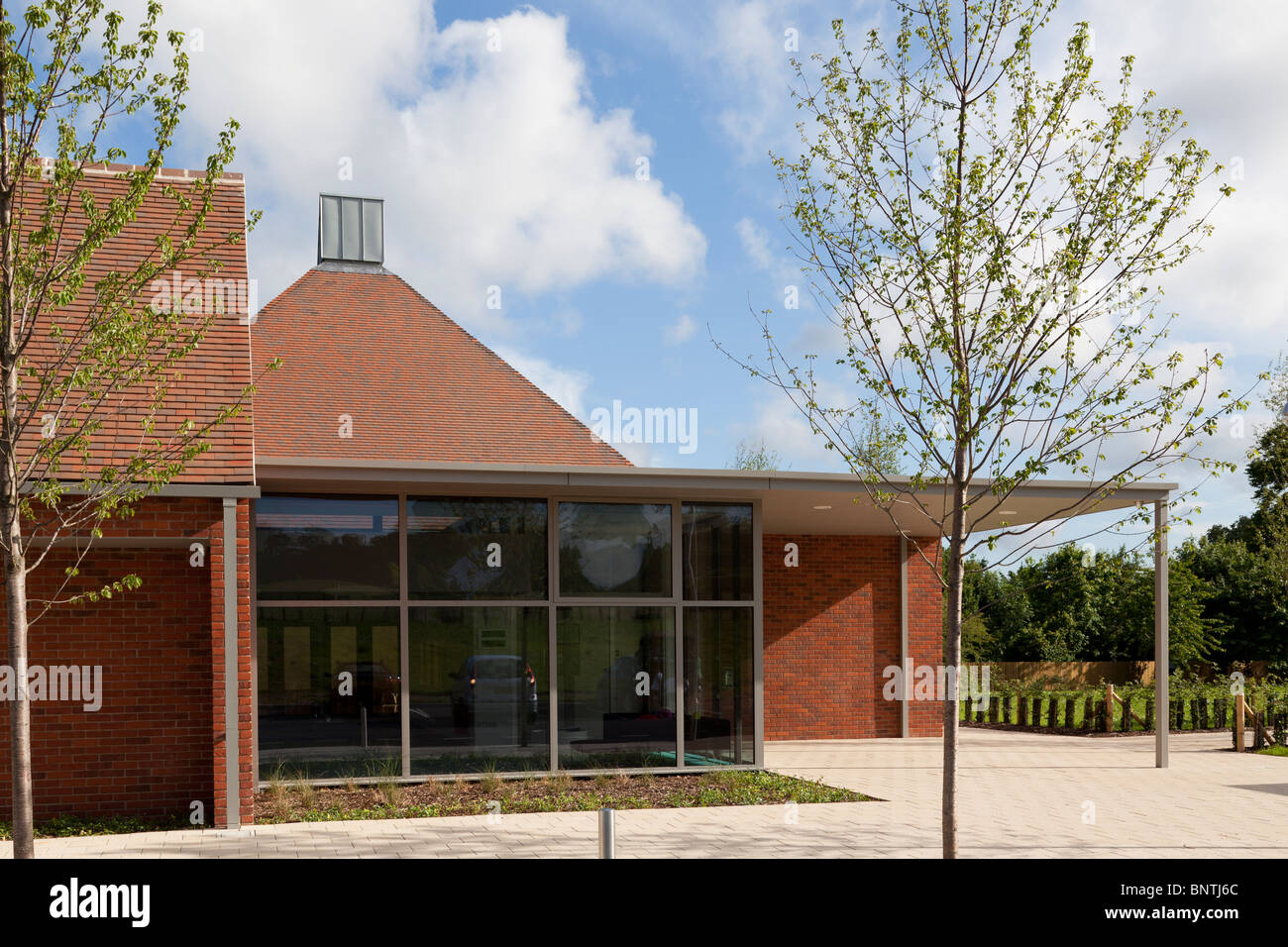 Modern school entrance porch hi-res stock photography and images - Alamy