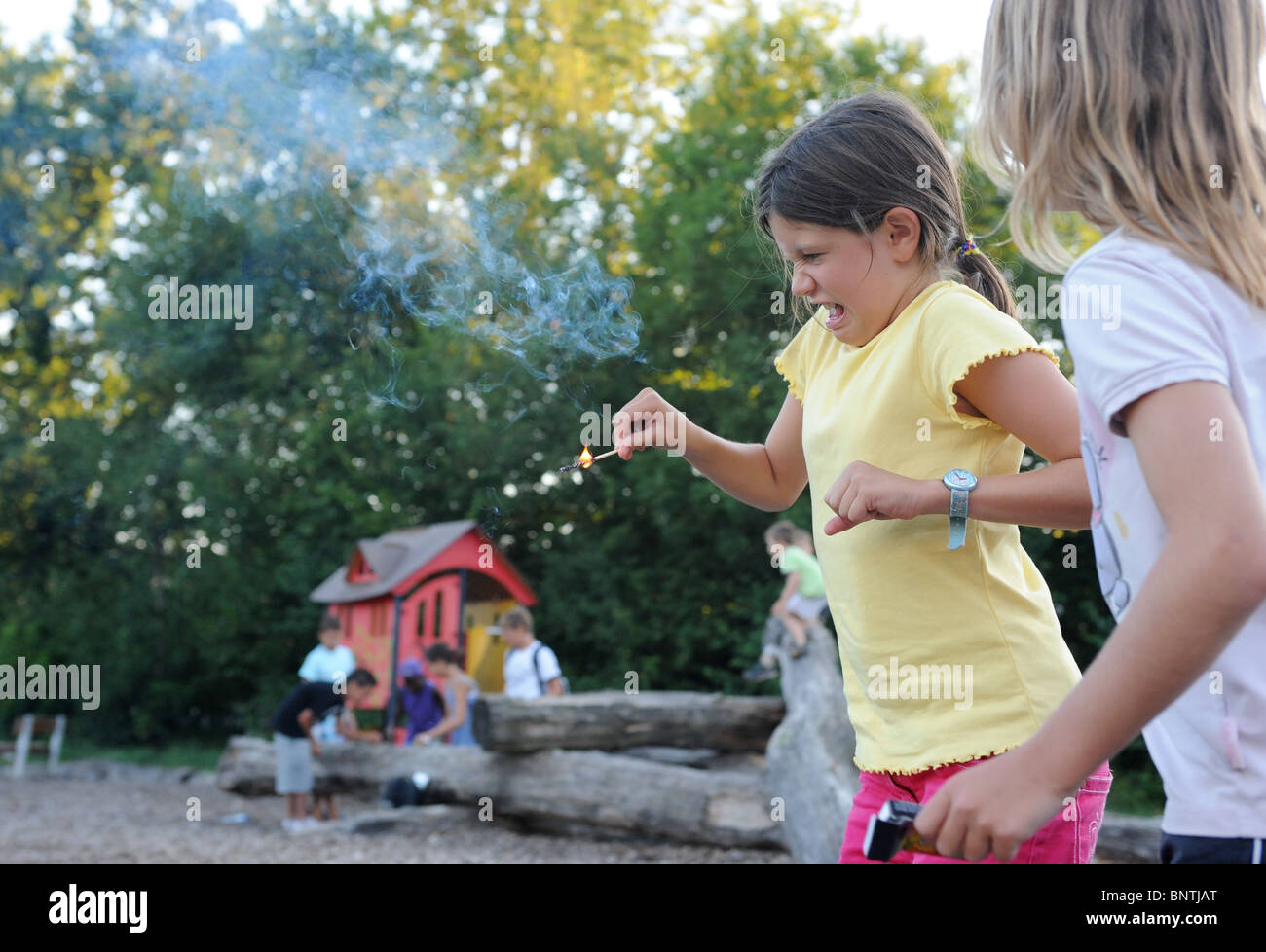 Matchstick flame hi-res stock photography and images - Alamy