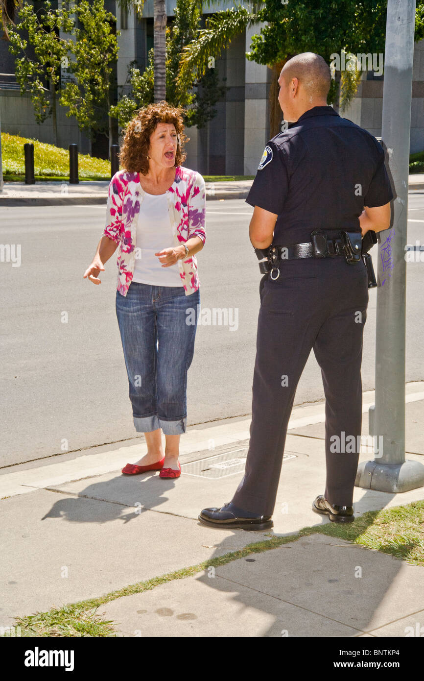 Arguing With Police Stock Photos & Arguing With Police Stock Images - Alamy