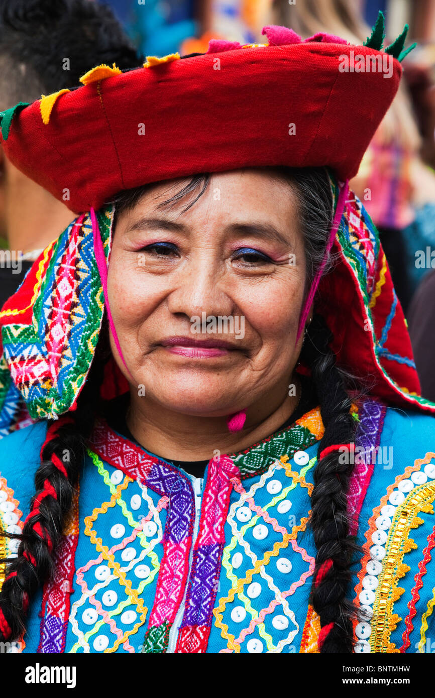 Portrait peruvian woman traditional headdress hi-res stock photography ...