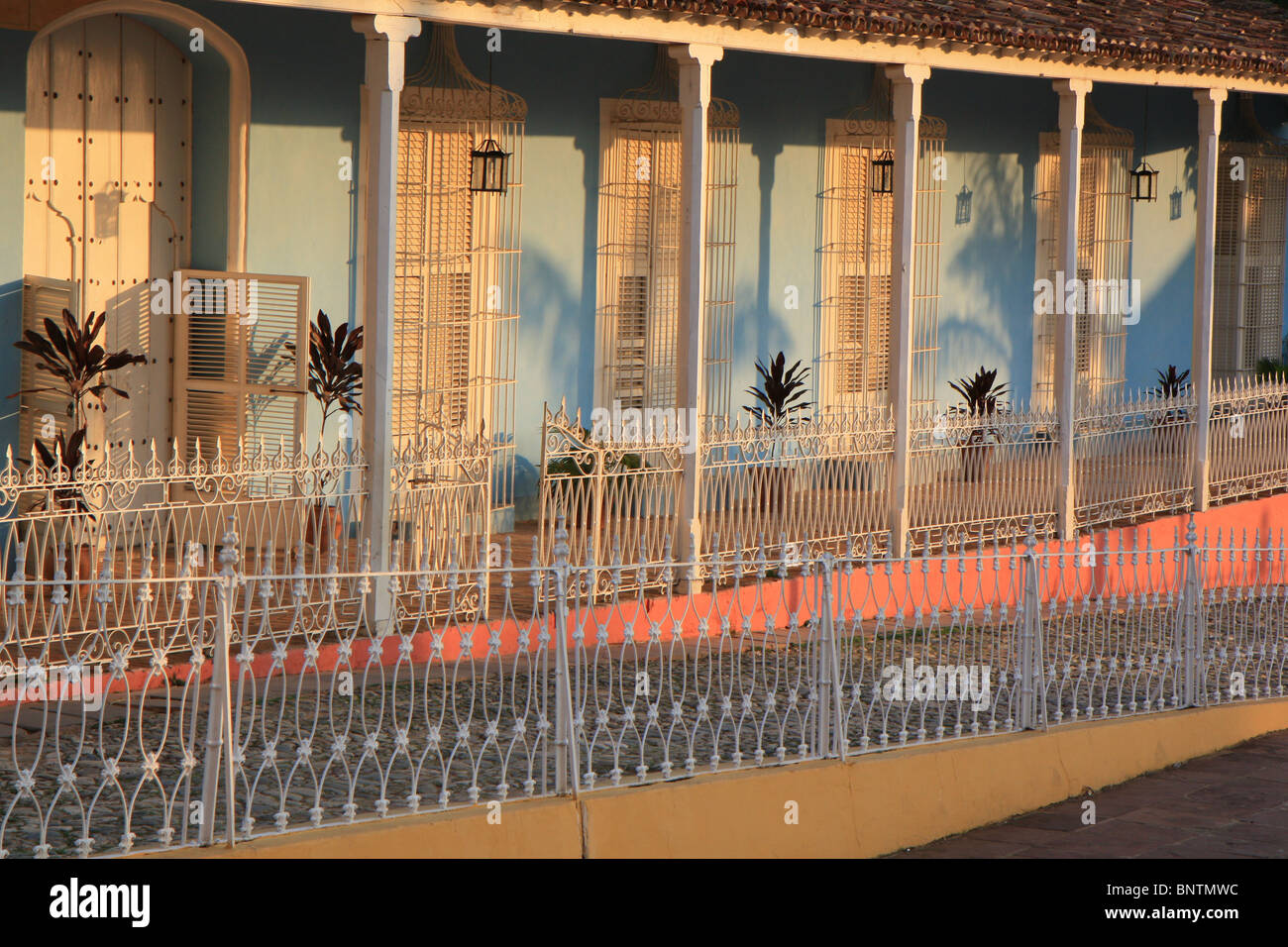 Caribbean colonial style house hi-res stock photography and images - Alamy