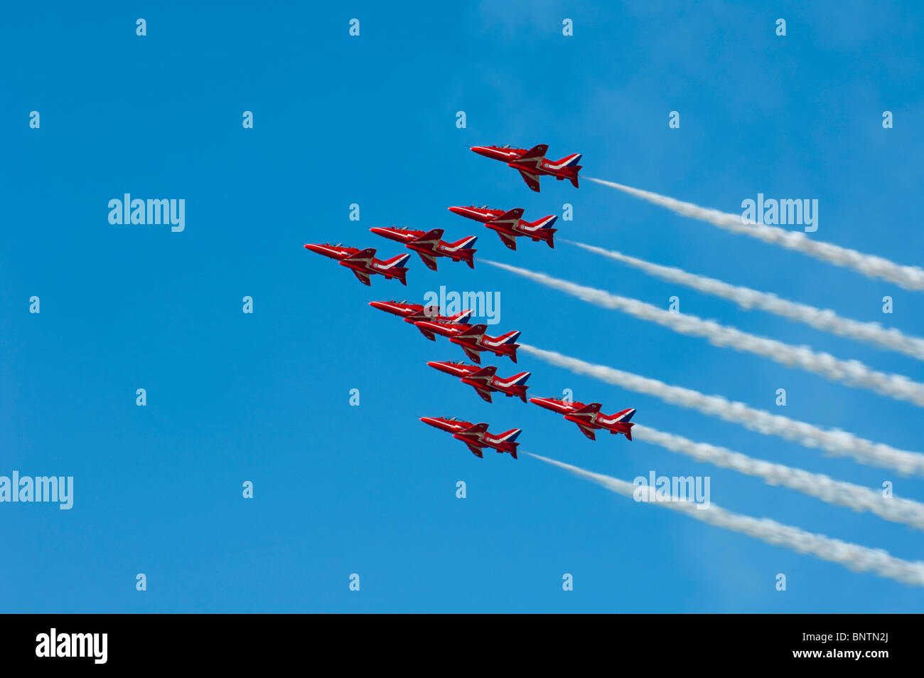 Red arrows air display team hi-res stock photography and images - Alamy