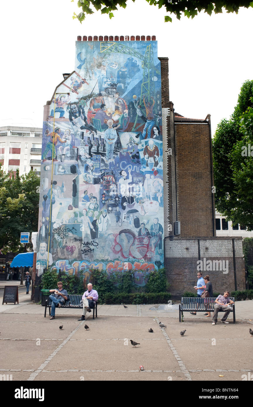 Tottenham mural hi-res stock photography and images - Alamy