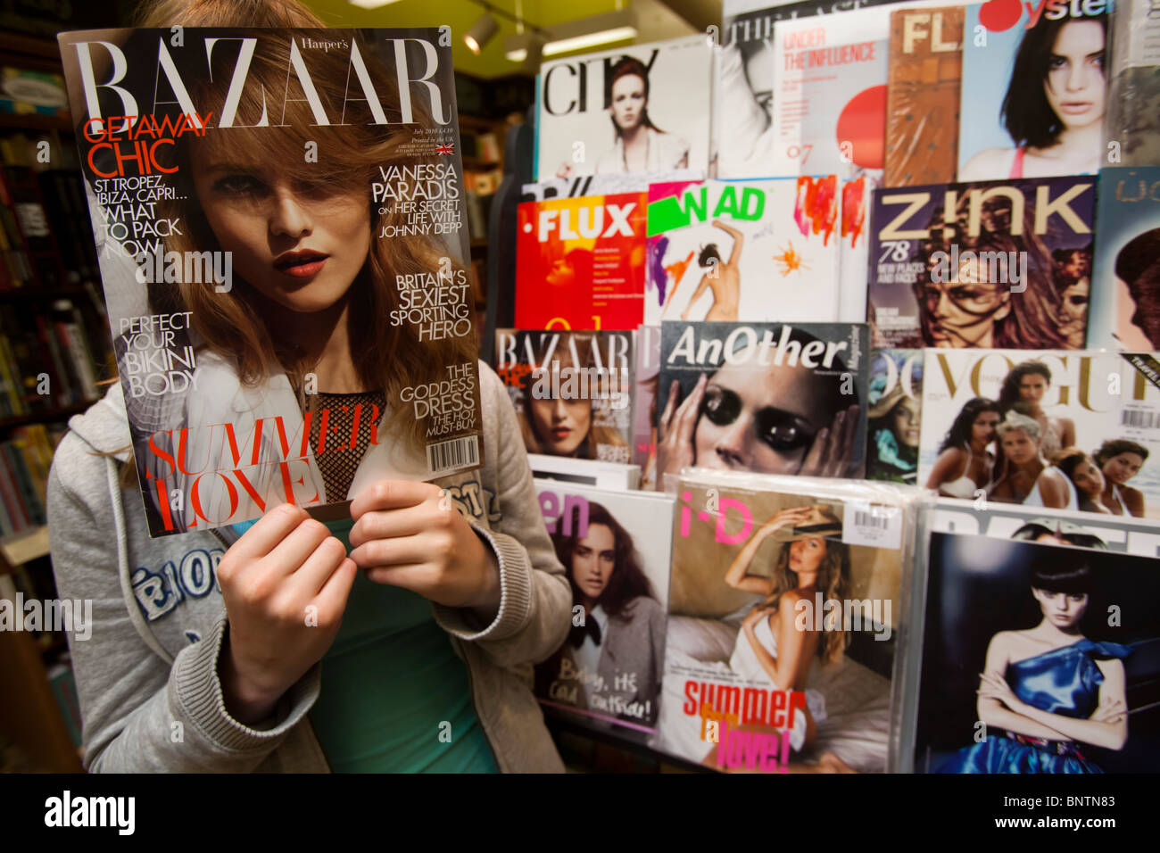 Girls magazine hi-res stock photography and images - Alamy