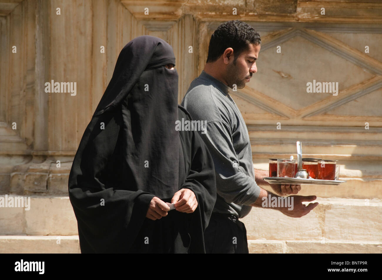 Muslim burqa hi-res stock photography and images - Alamy