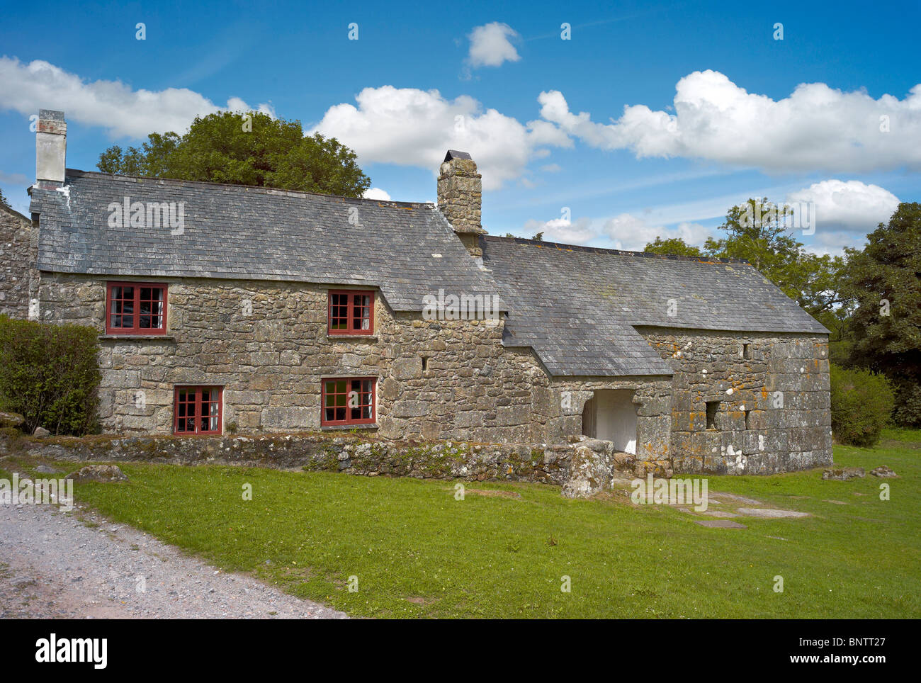 Devon longhouse hi-res stock photography and images - Alamy