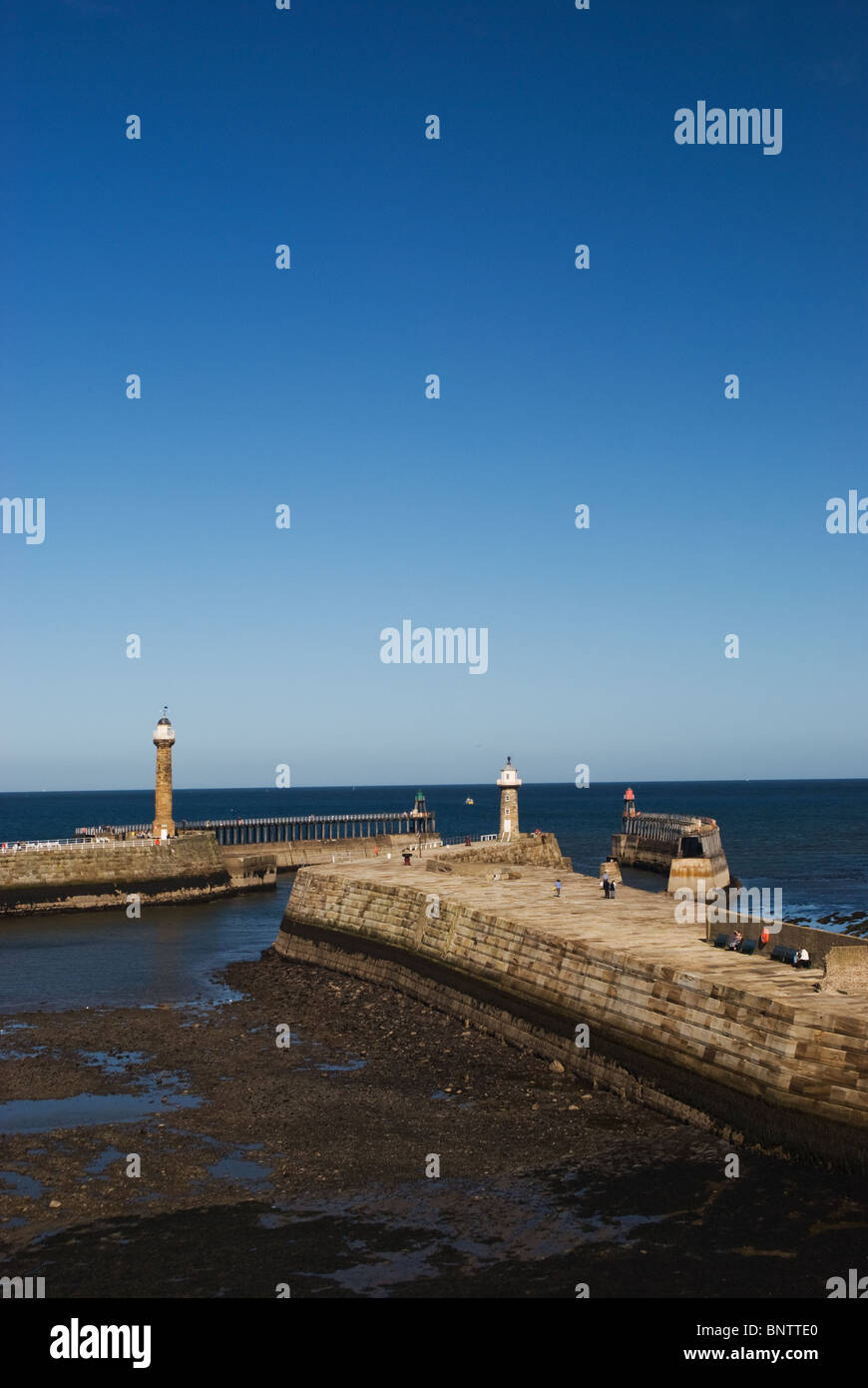 Whitby estuary hi-res stock photography and images - Alamy