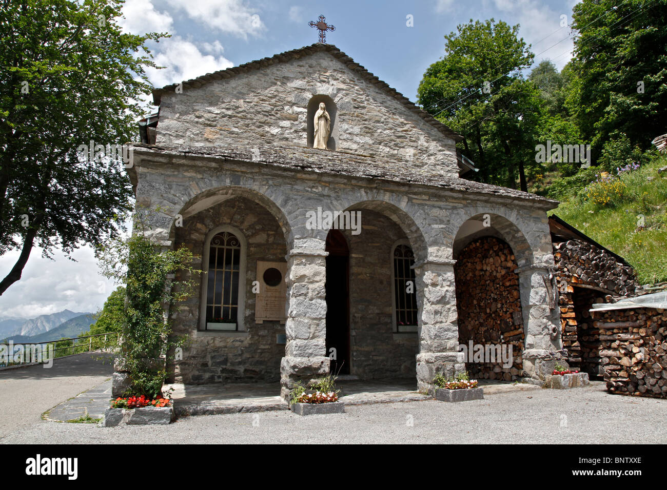 Old church in the alps hi-res stock photography and images - Alamy