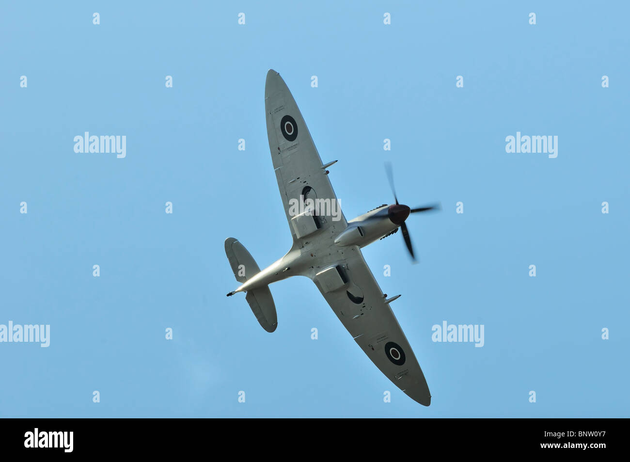 Ww2 spitfire hi-res stock photography and images - Alamy