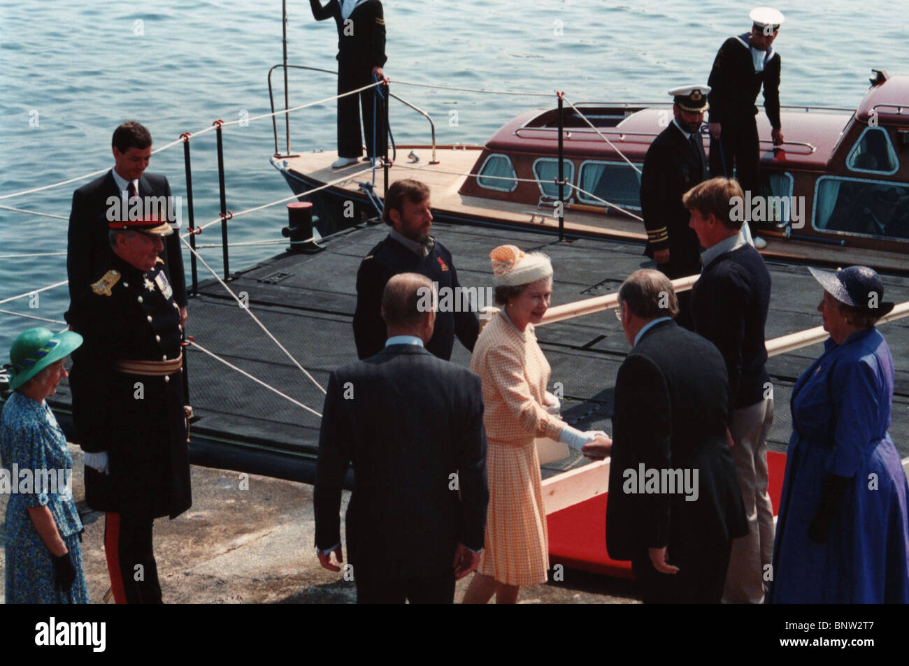 Her late Majesty Queen Elizabeth II boards the Royal Barge after her ...