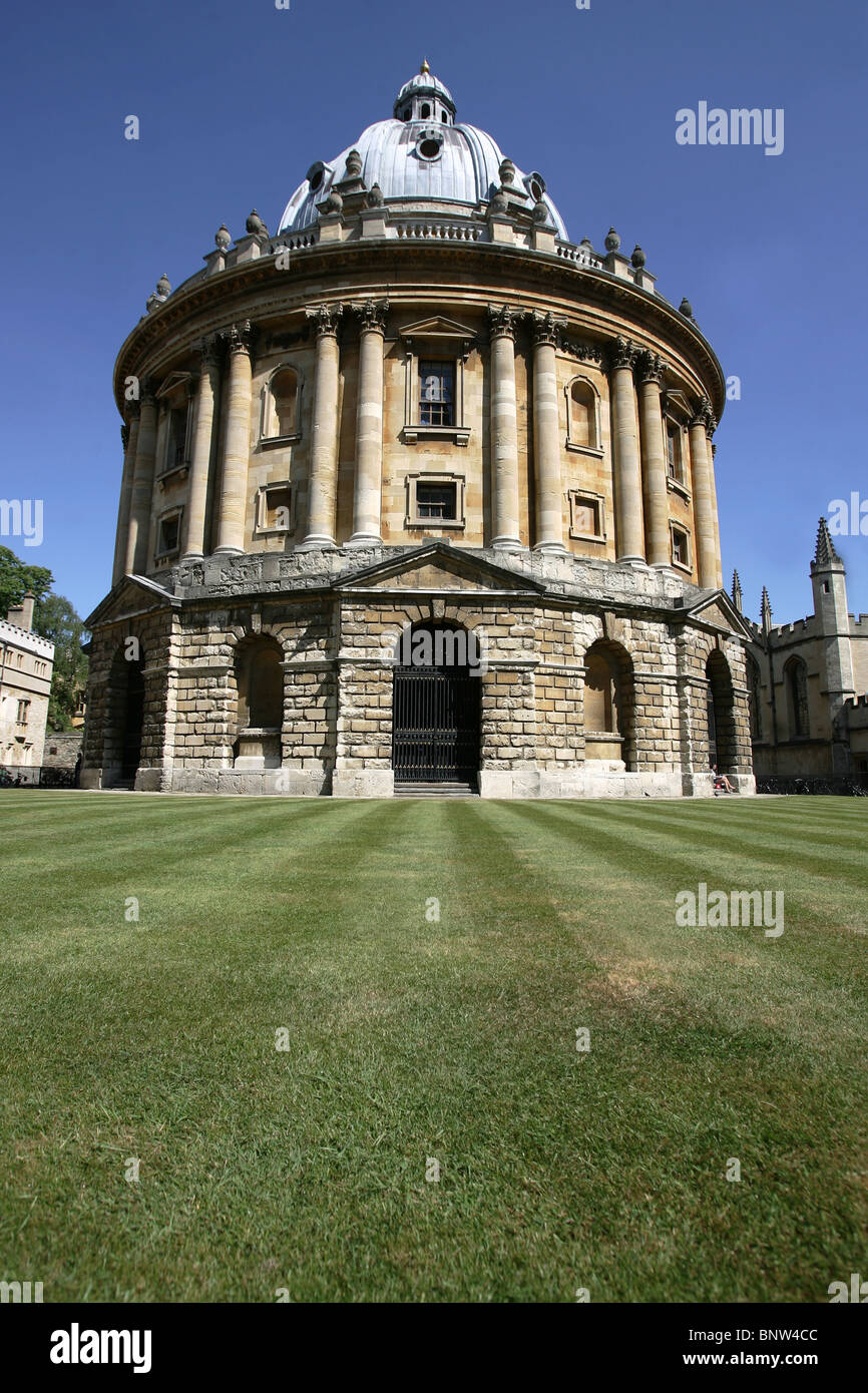 The Radcliffe Camera, Radcliffe Square, Oxford Stock Photo - Alamy
