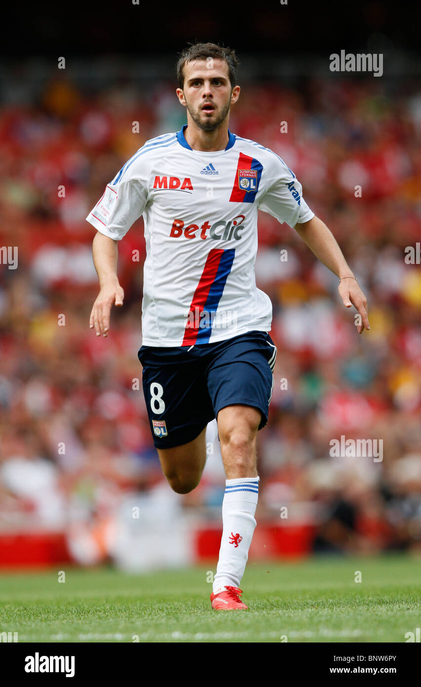 MIRALEM PJANIC OLYMPIQUE LYON EMIRATES STADIUM LONDON ENGLAND 01 August ...