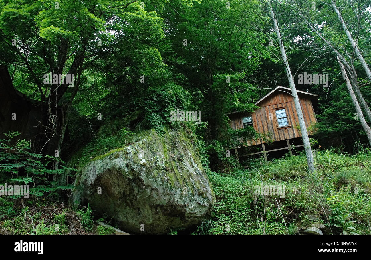 Mining camp cabin at Barthell coal Mining Camp,Kentucky Stock Photo - Alamy