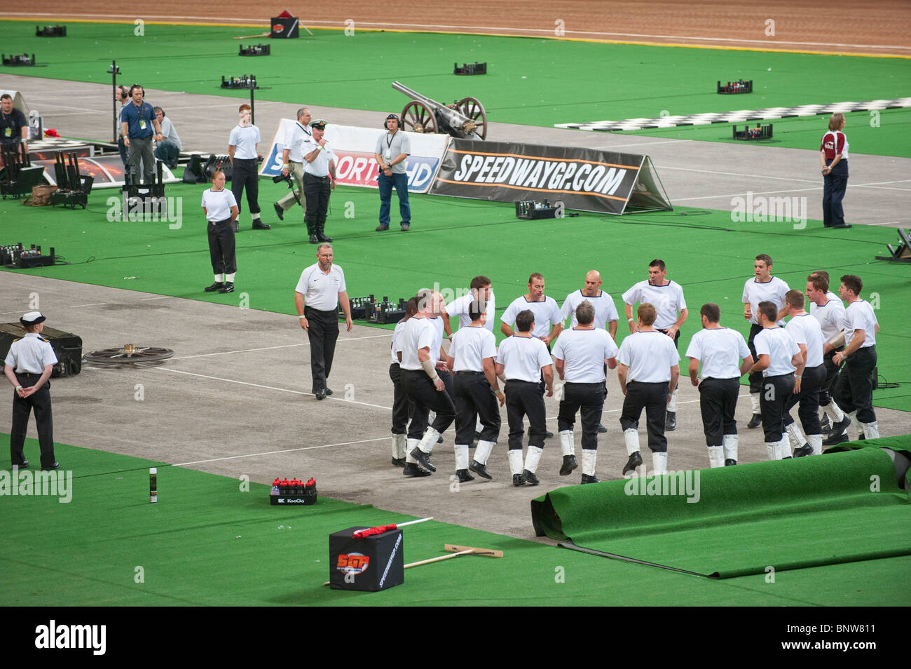 Royal Navy preparing for a field gun display at the 2010 British ...
