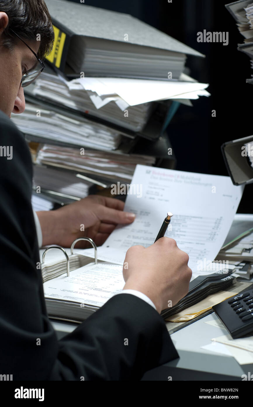 Invoices office desk hi-res stock photography and images - Alamy