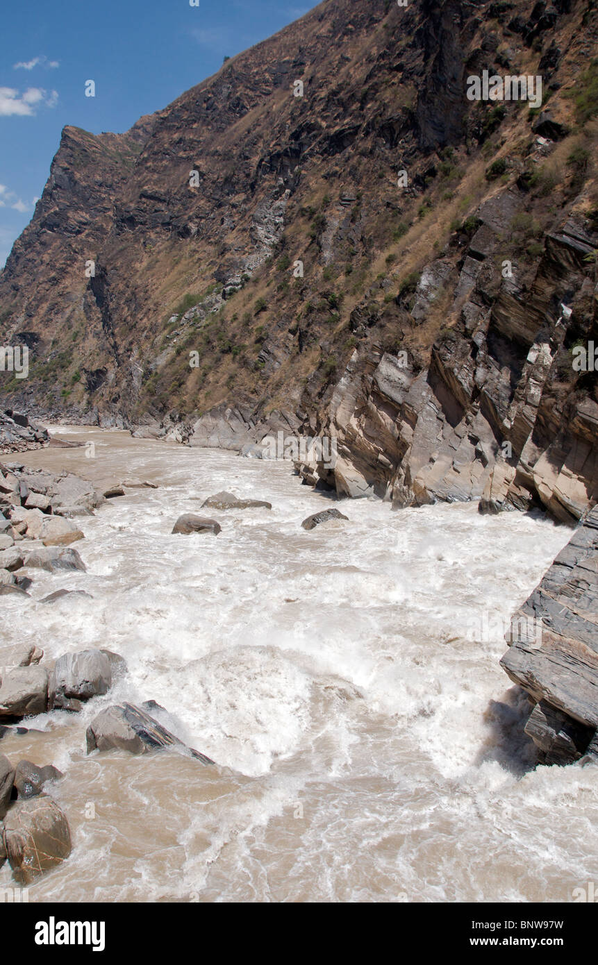 Tiger Leaping Gorge Yunnan China Stock Photo - Alamy