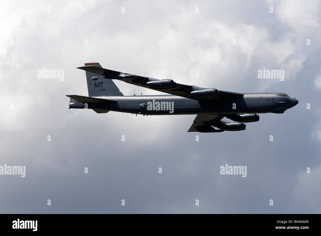 USAF Boeing B52 bomber flies past at Farnborough International Air Show ...