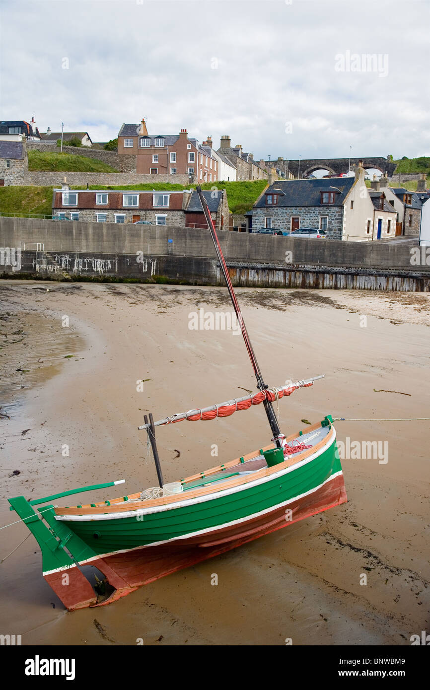 Cullen harbour, near Banff in Scotland Stock Photo - Alamy