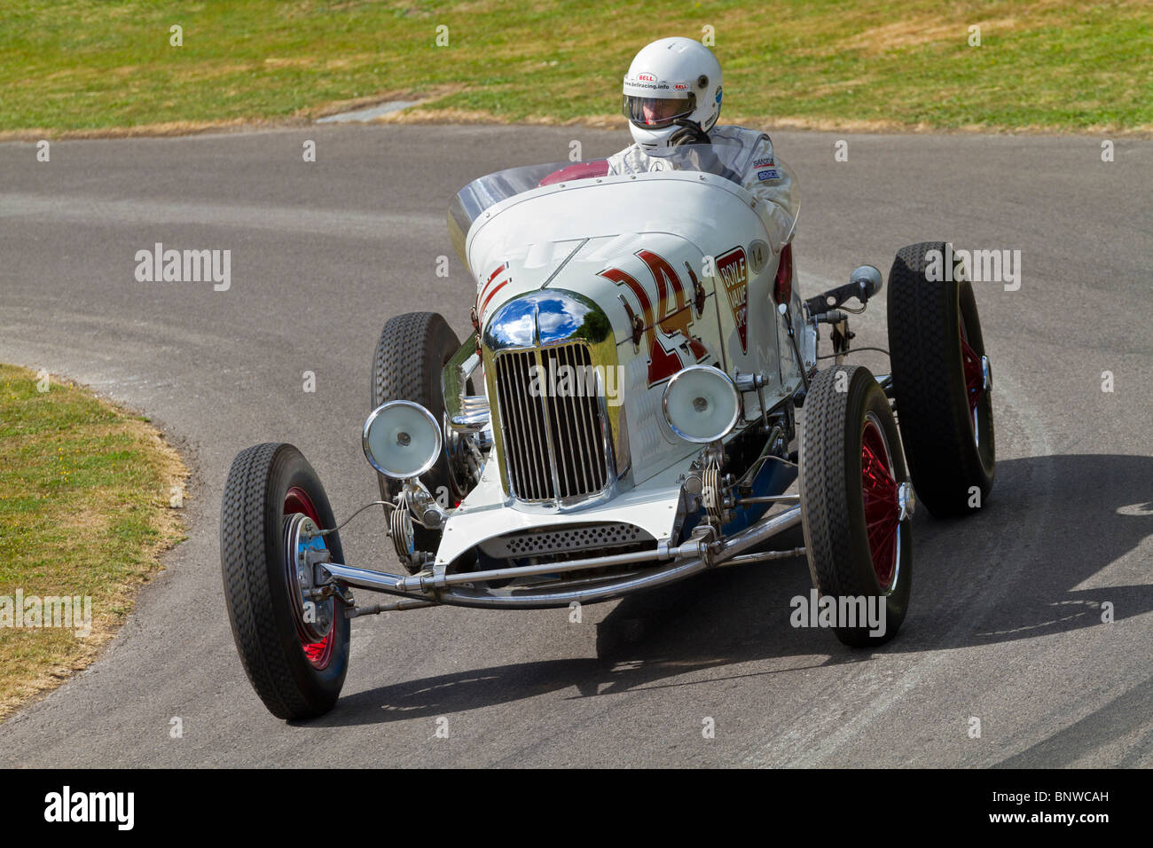 1930 Miller 'Boyle Valve Special' with driver Tony Dron at the 2010 ...