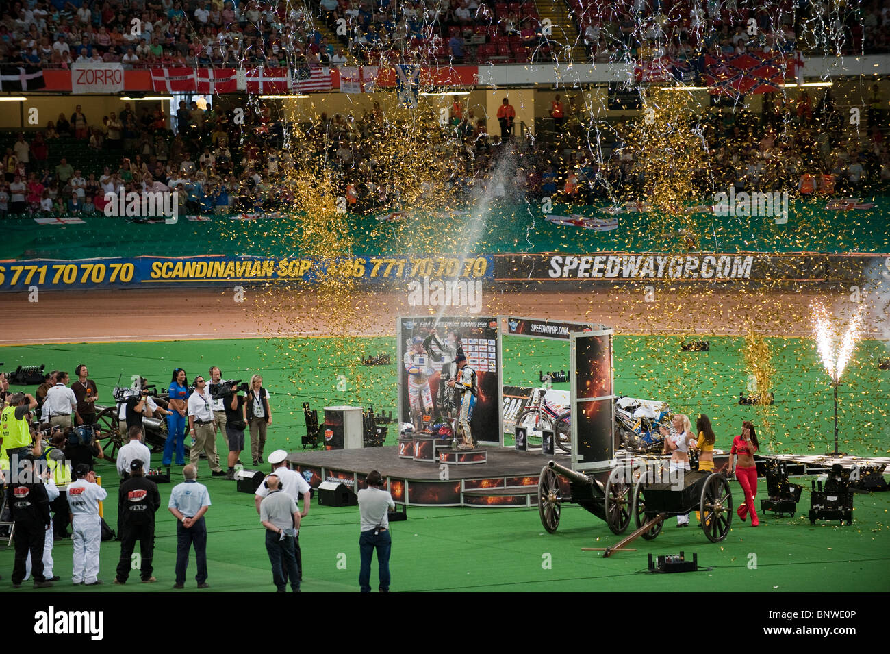Winners podium hi-res stock photography and images - Alamy