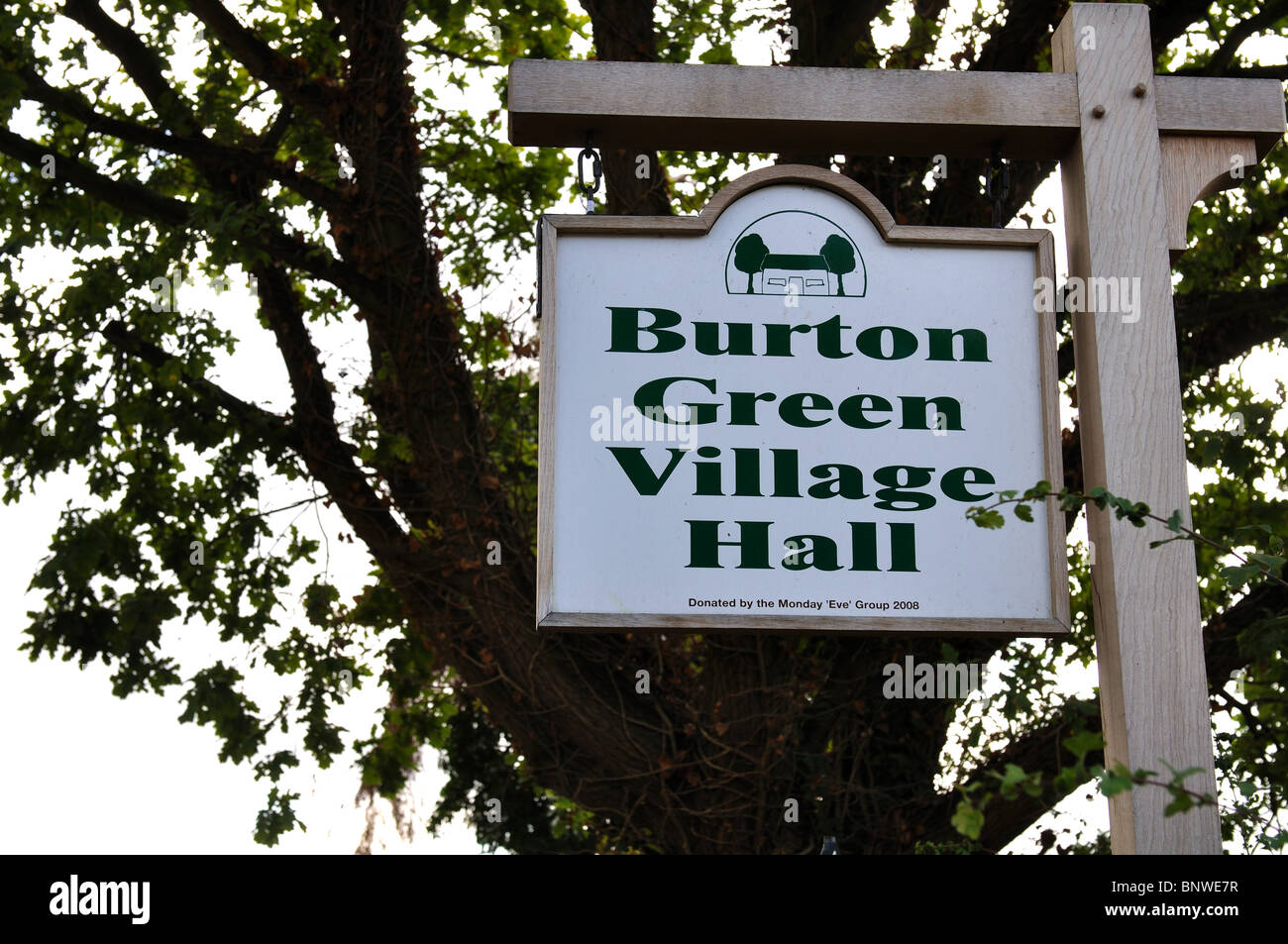 Village hall sign hi-res stock photography and images - Alamy