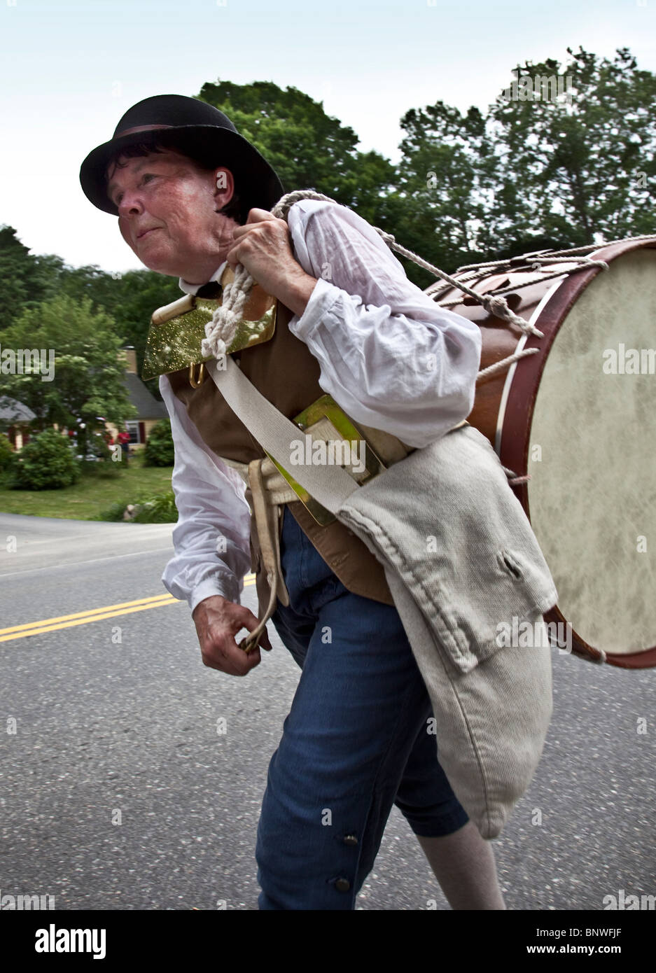 American revolutionary war reenactor hi-res stock photography and ...