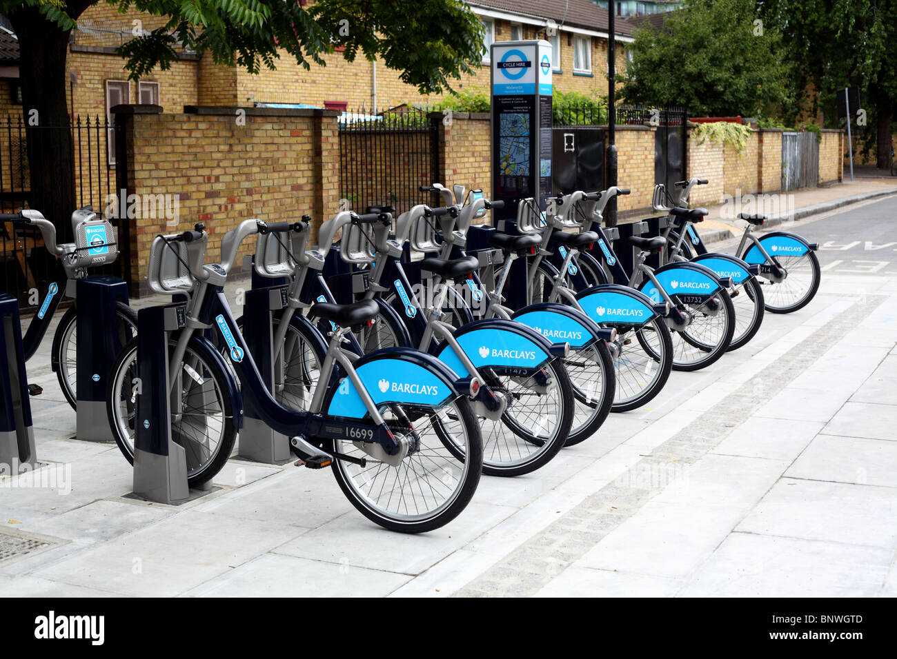 TFL London Bike hire scheme has been launched 2010 London Stock Photo ...