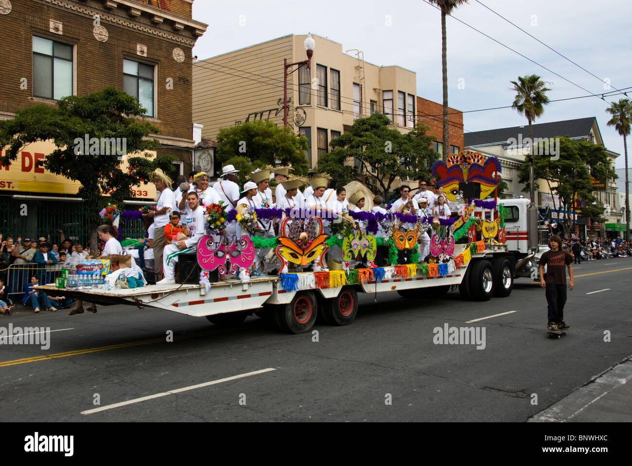 California: San Francisco Carnaval festival parade in the Mission ...