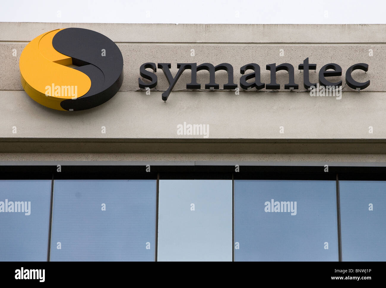 Symantec hi-res stock photography and images - Alamy