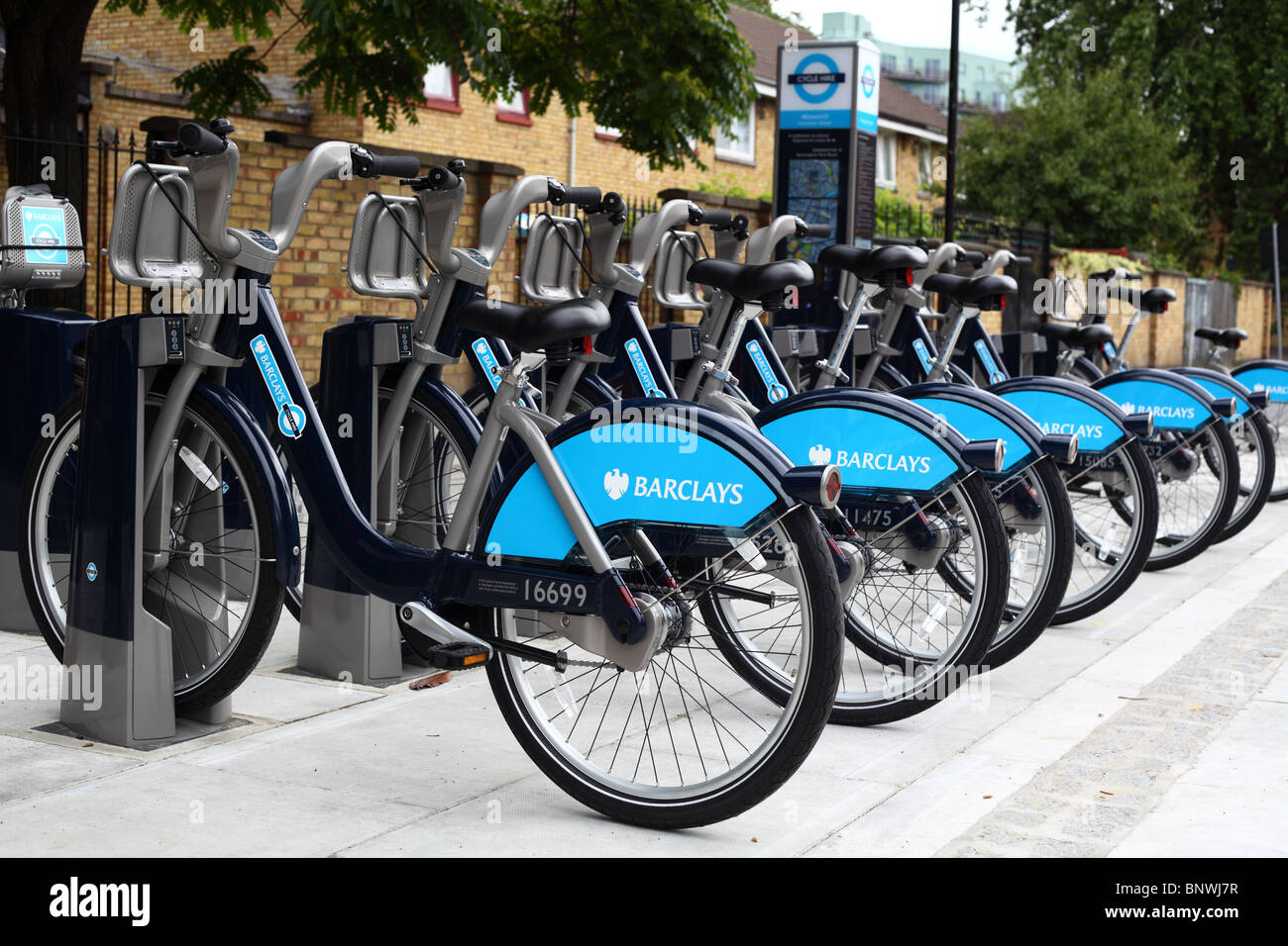 Tfl bike hire scheme hi-res stock photography and images - Alamy
