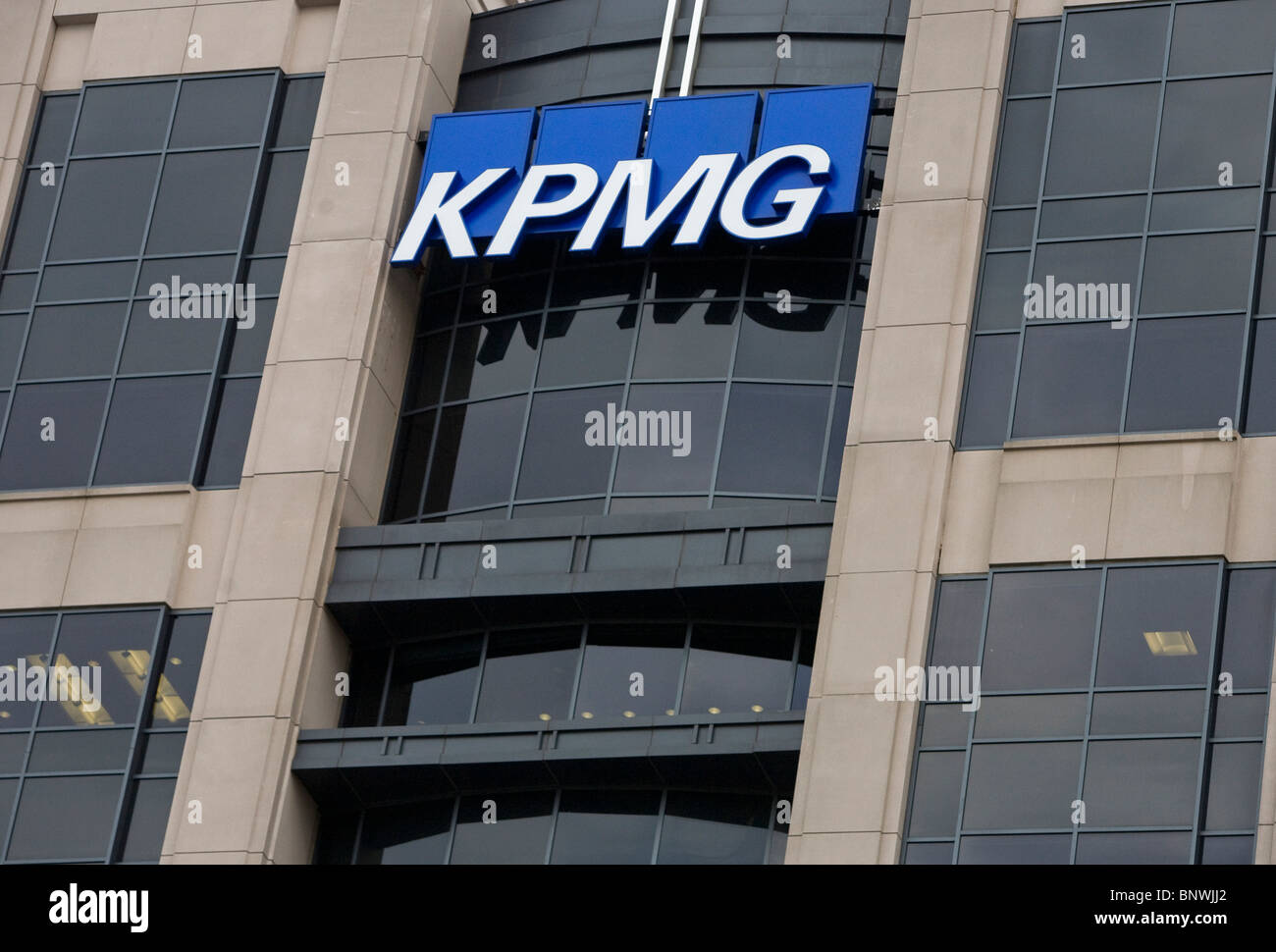 Kpmg signage hi-res stock photography and images - Alamy