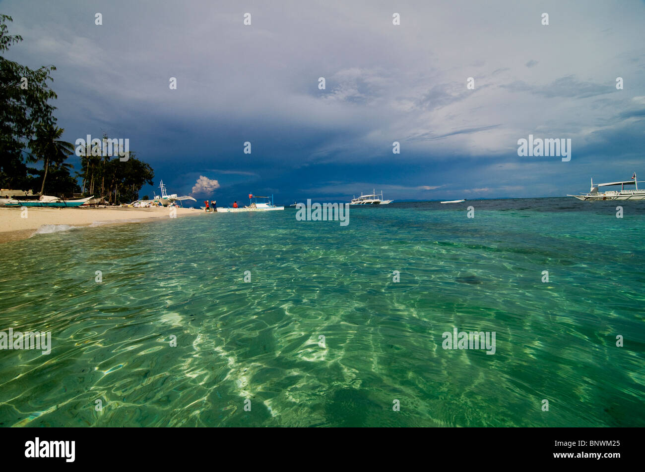 Tuvalu beach hi-res stock photography and images - Alamy