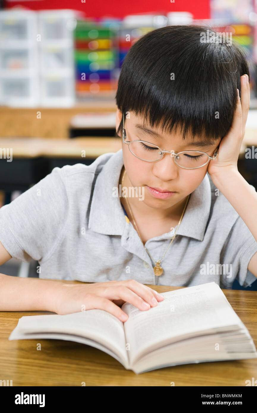 Elementry kids reading hi-res stock photography and images - Alamy