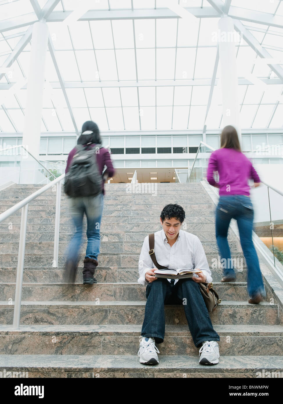College students on steps in front of library Stock Photo - Alamy