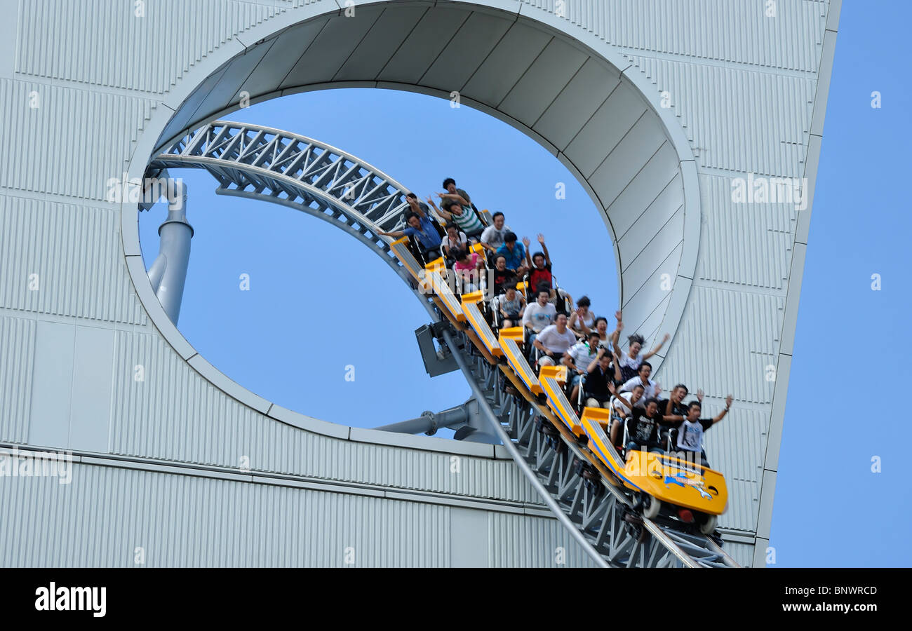 Tokyo dome city roller coaster hi-res stock photography and images - Alamy