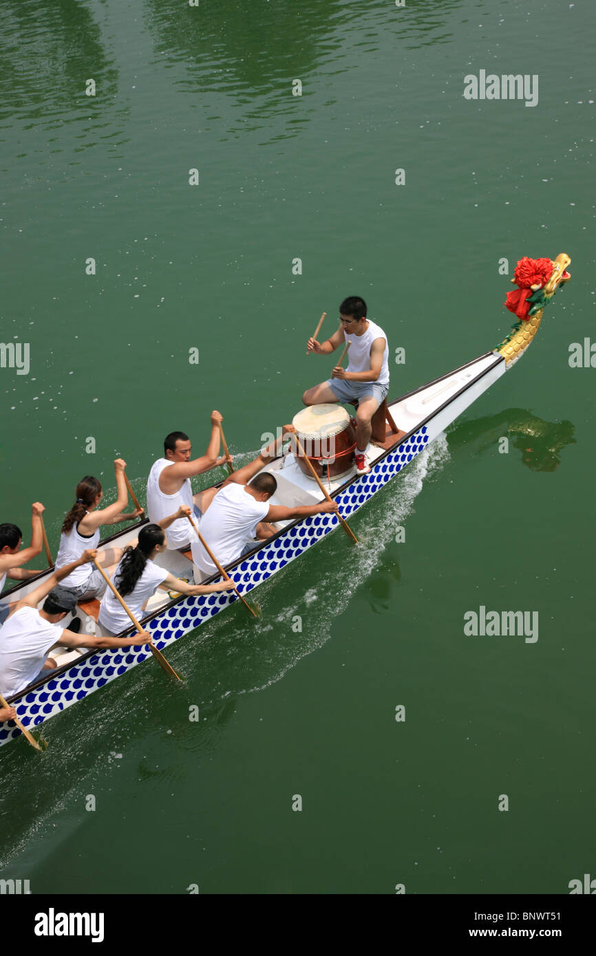 dragon boat racing Stock Photo - Alamy