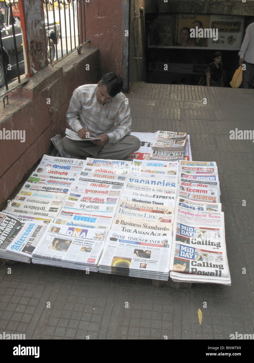 Newspaper vendor train hi-res stock photography and images - Alamy
