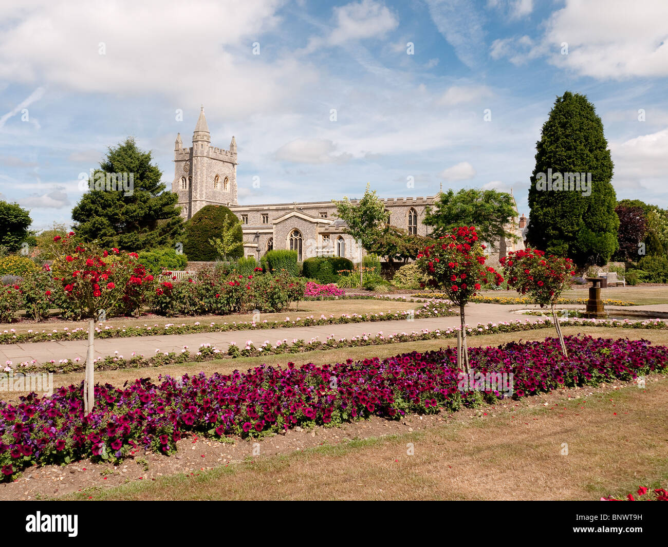 Old amersham memorial gardens hi-res stock photography and images - Alamy