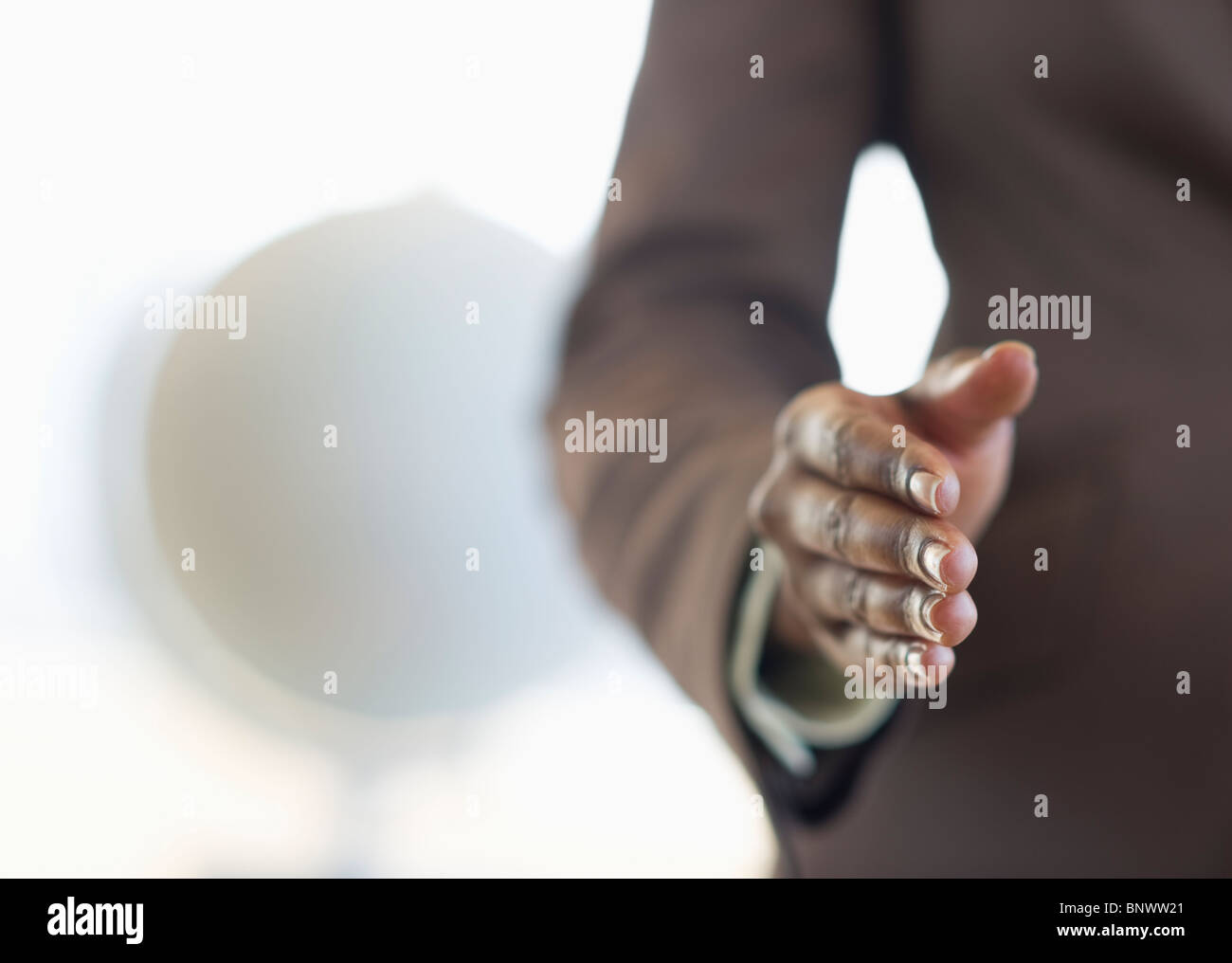 Hand handshake hi-res stock photography and images - Alamy