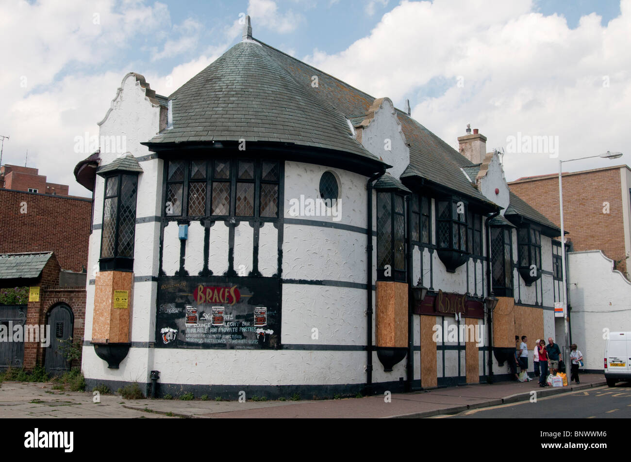 boarded up public house kings street ramsgate kent england uk Stock ...