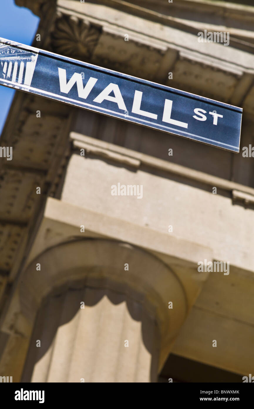 Pillar pillars signage signs hi-res stock photography and images - Alamy