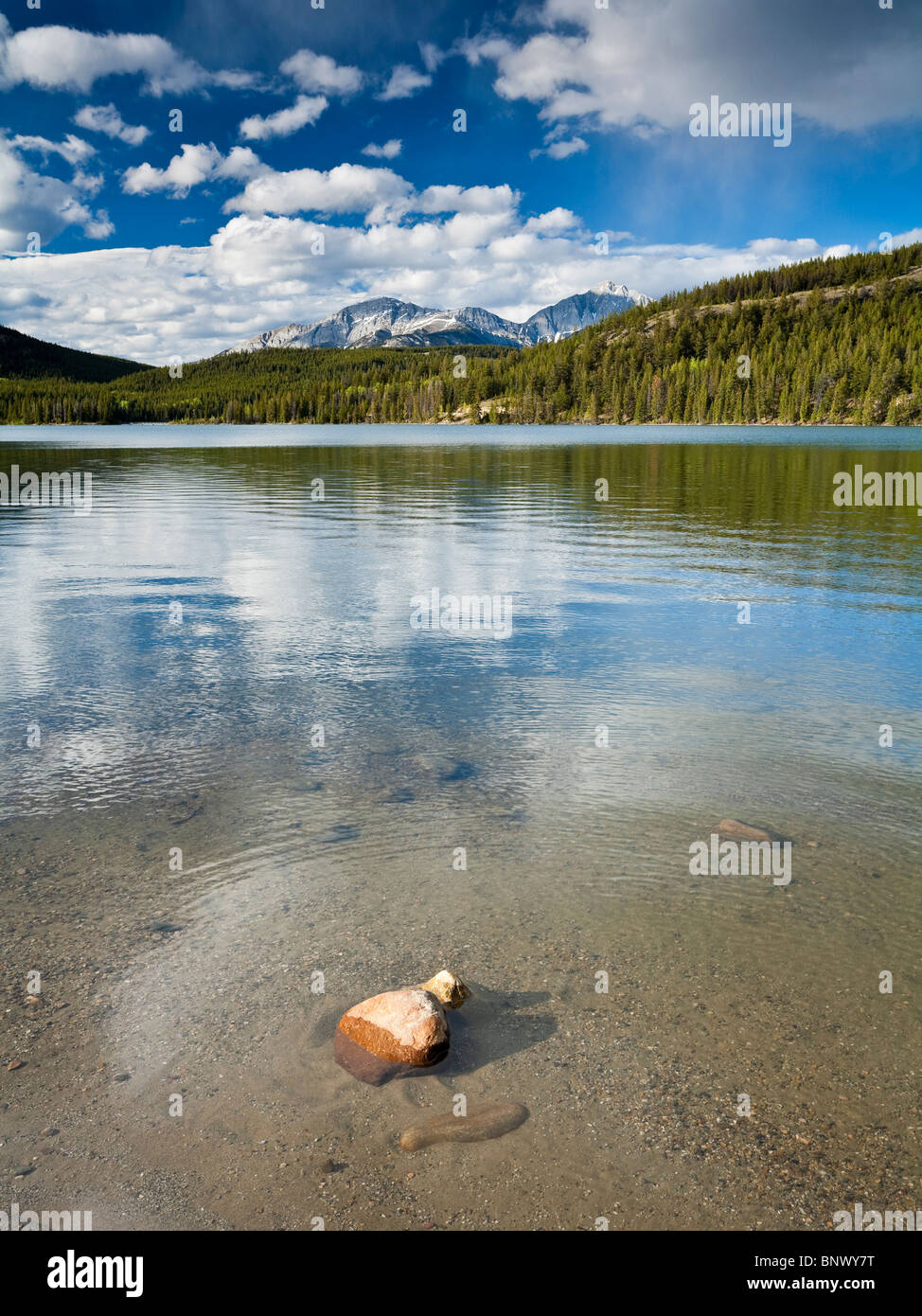 Pyramid Lake looking towards Hawk Mountain in the Colin Range Jasper ...