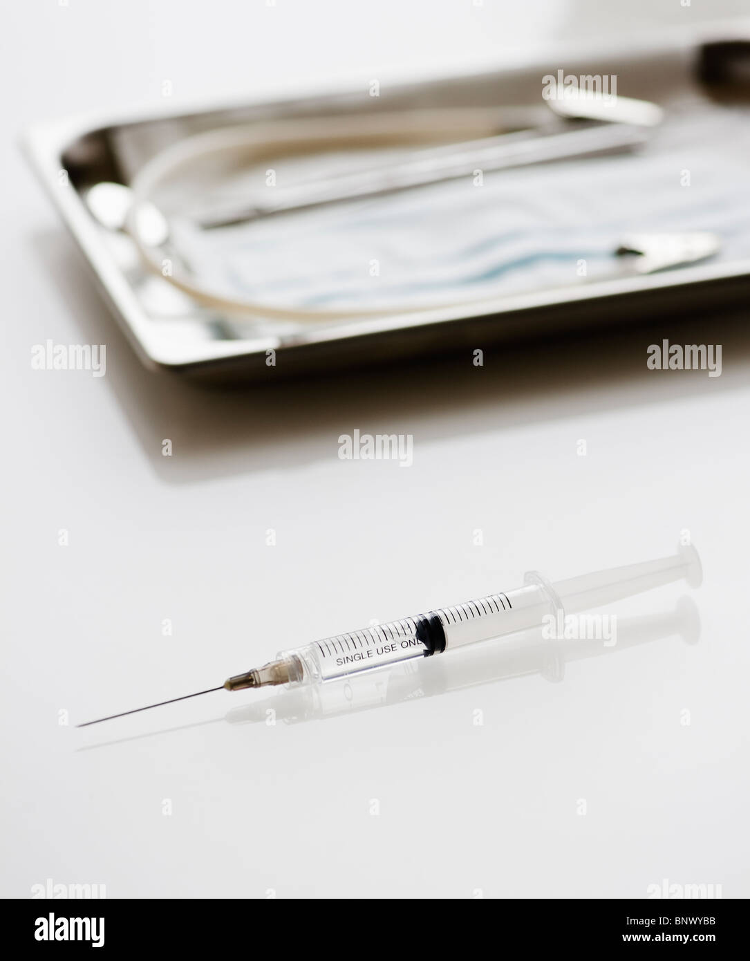 Shot syringe tray vaccination hi-res stock photography and images - Alamy