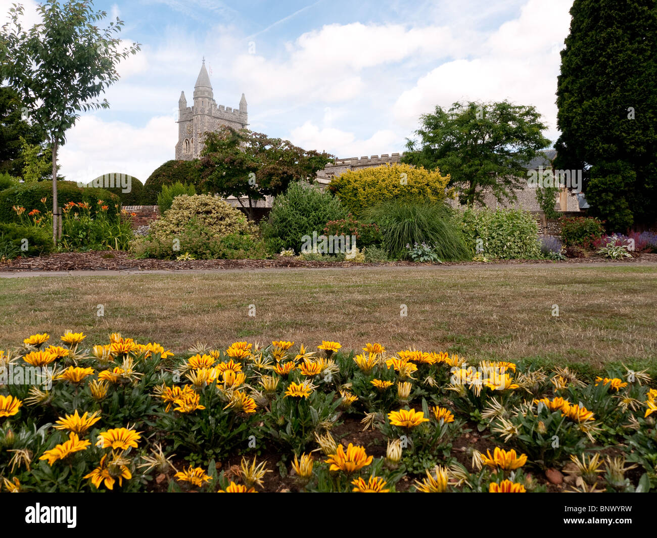 Old amersham memorial gardens hi-res stock photography and images - Alamy