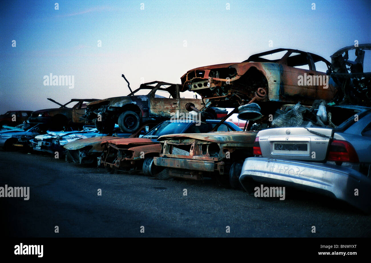 Universal Auctions site at Sandwich,Kent. Thousands of cars, many ...