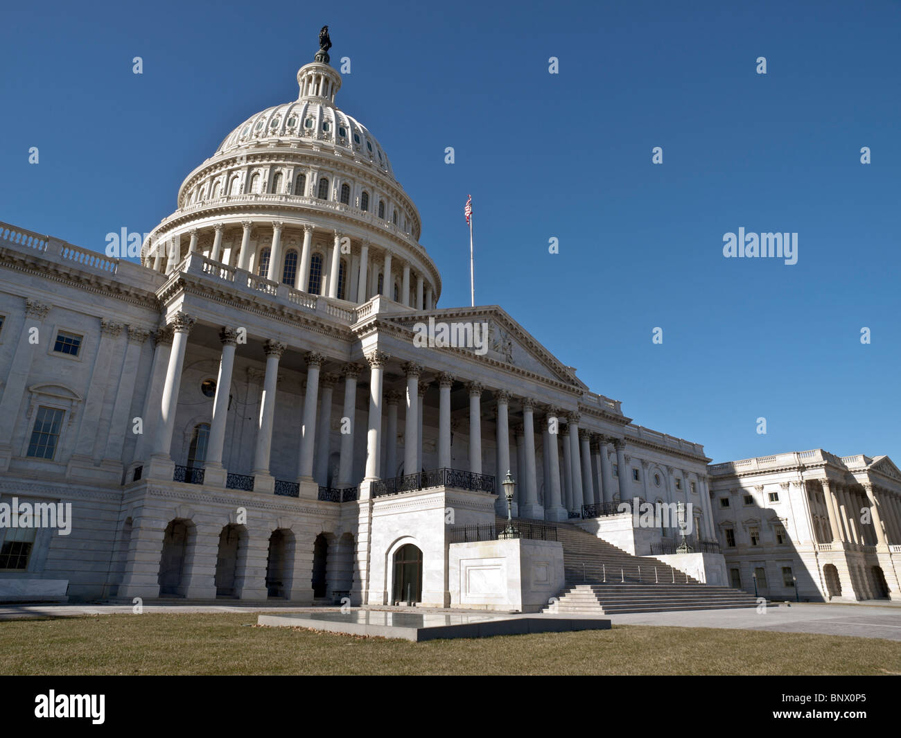 The US Capitol on a quiet Sunday morning Stock Photo - Alamy